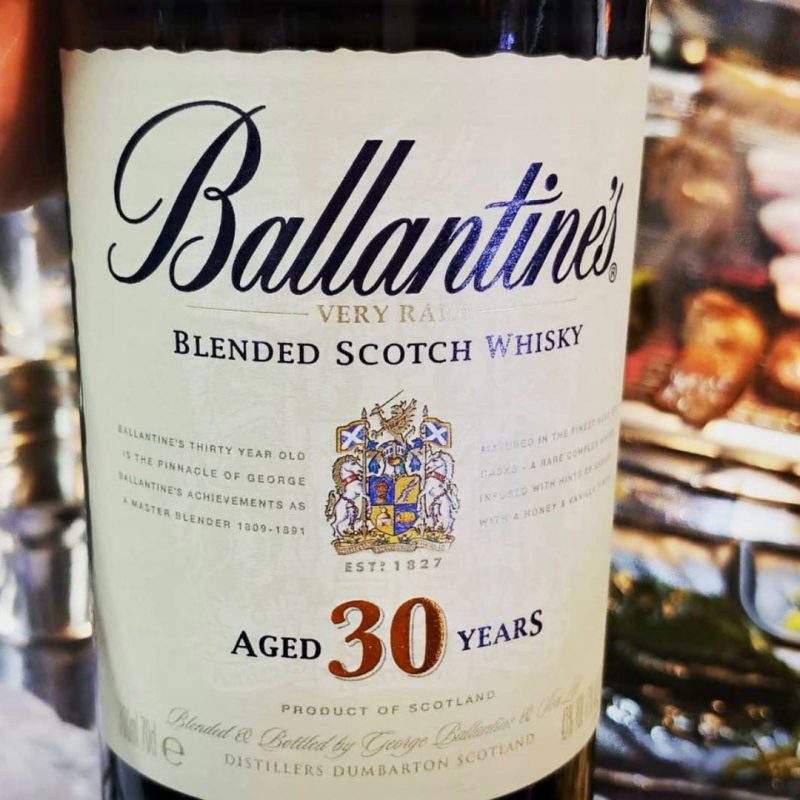 BALLANTINE'S 30 NĂM