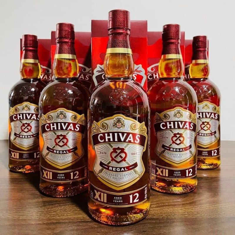 CHIVAS 12 LIMITED EDITION KỆ ĐỎ